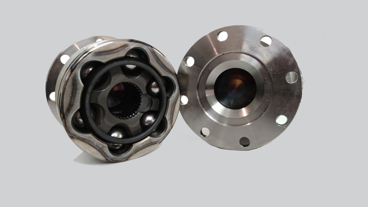 Constant Velocity Joints and Driveshafts - ENRIQUE REQUENA Constant Velocity Joints and Driveshafts - ENRIQUE REQUENA